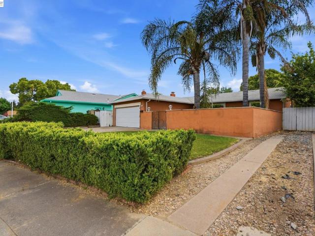 2705 Adobe Ct