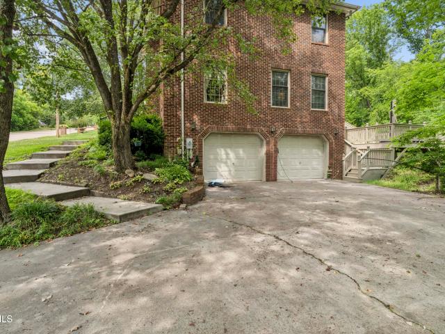 2705 Berkshire Lane