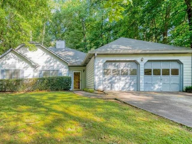 2705 Braemore Glen, Powder Springs, GA 30127