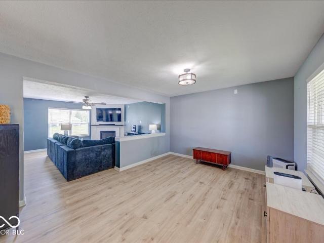 2705 Camelot Way