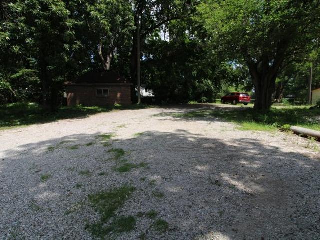2705 College Ave, Des Moines, IA 50311