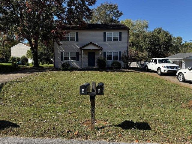 2705 Debbie Dr, Bowling Green, KY 42104