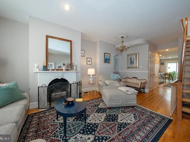 2705 Folsom St, Philadelphia, PA 19130