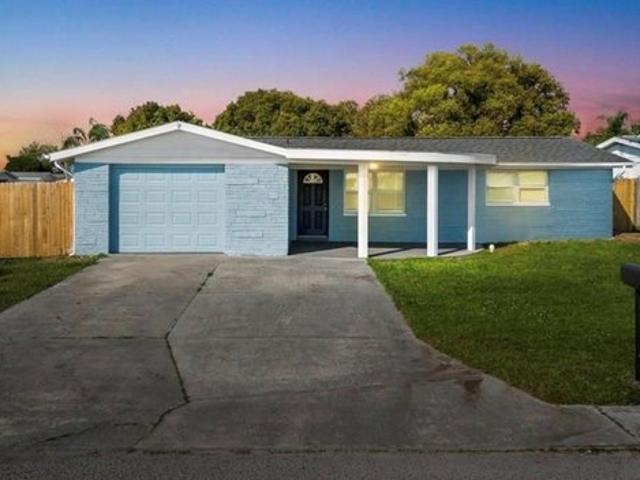 2705 Gardner Pl, Holiday, FL 34691