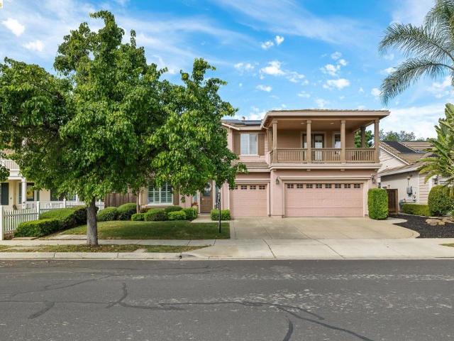 2705 Hawthorn Place
