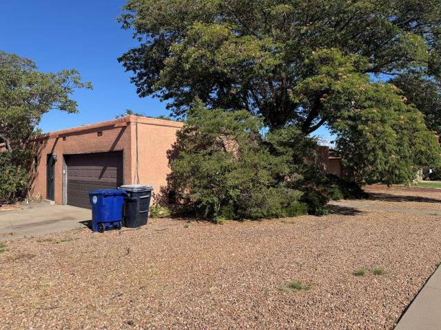 2705 La Charles Drive NE