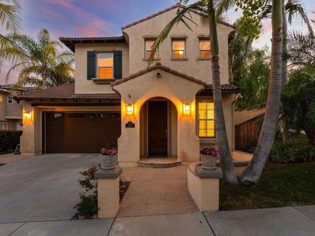 2705 Plumeria Dr, Carlsbad, CA 92009