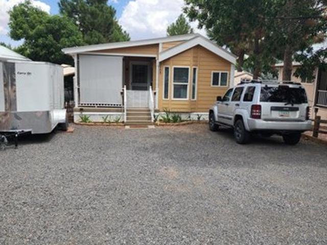 2705 Rustlers Roost Rd, Overgaard, AZ 85933
