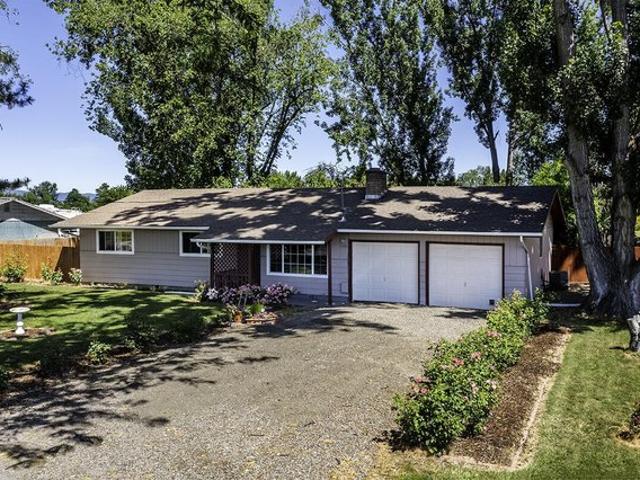 2705 Randall Ave, Medford, OR 97502