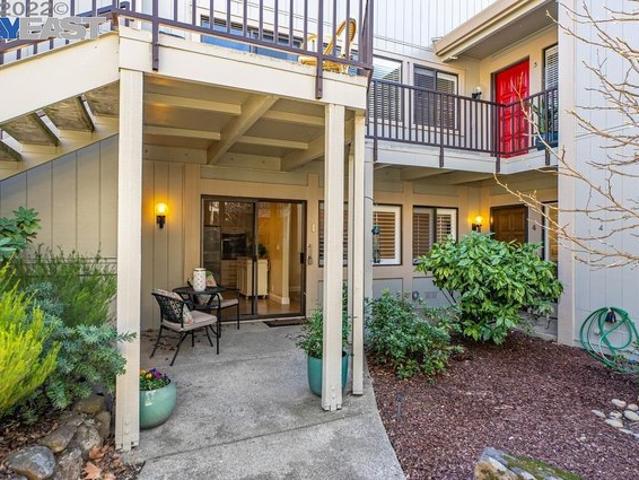 2705 Saklan Indian Dr Apt 4, Walnut Creek, CA 94595