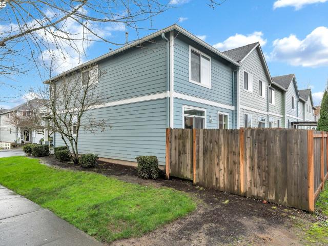 2705 SE 74TH WAY