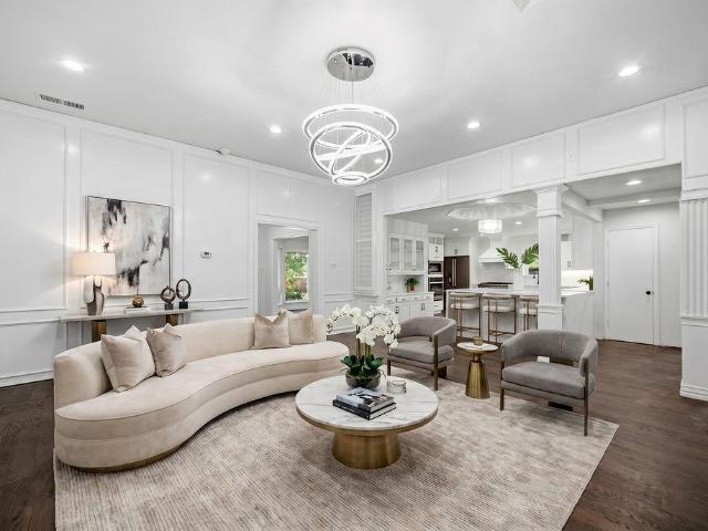 2705 Timberleaf Drive