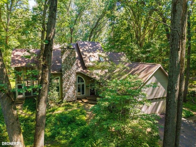 2705 W Glenlord Rd, Stevensville, MI 49127