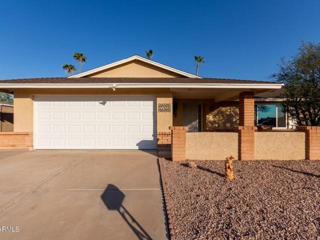 2705 W Summit Pl, Chandler, AZ 85224