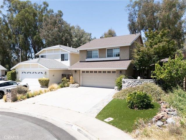 27061 Springwood Cir, Lake Forest, CA 92630