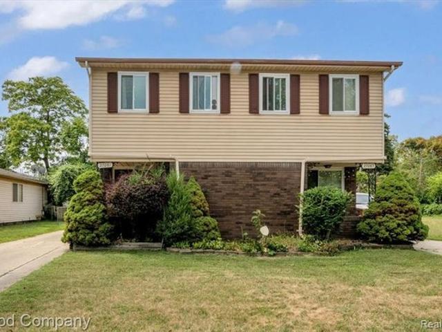 27065 Dowland St, Warren, MI 48092