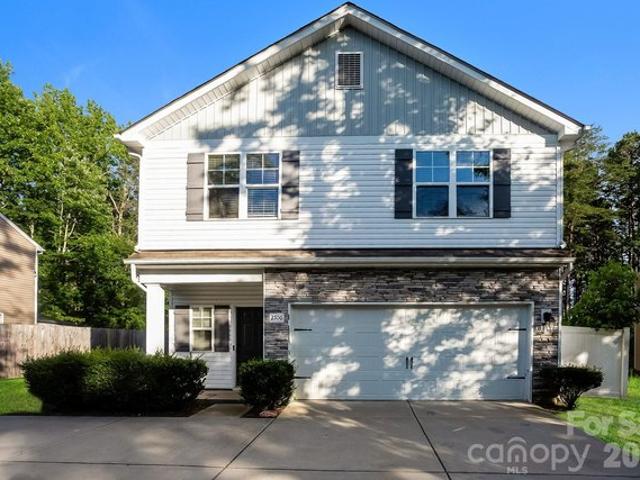 2706 Mt Holly Huntersville Rd, Charlotte, NC 28214