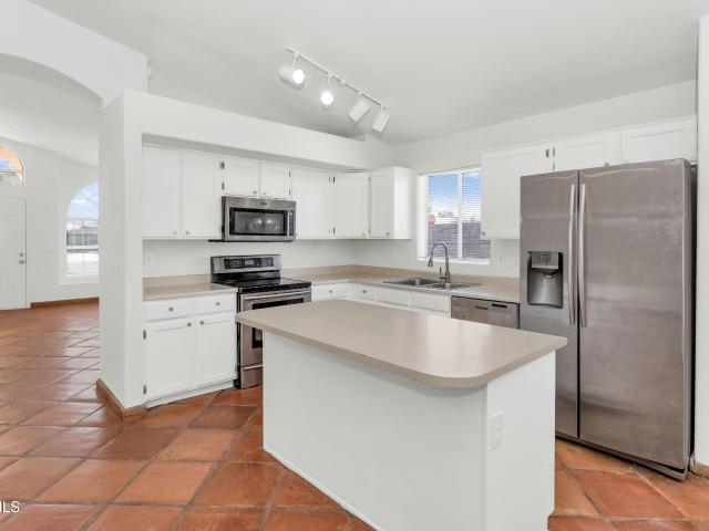2706 N 122ND Avenue