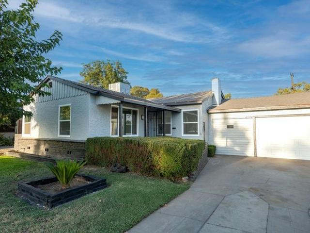 2706 N Thorne Ave, Fresno, CA 93704