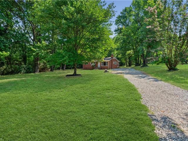2706 Oak Ridge Road