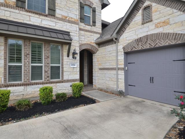 2706 Dogwood Terrace Lane