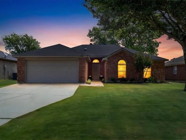 2706 Jennie Wells Dr, Mansfield, TX 76063