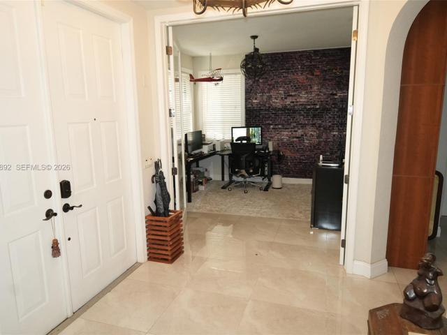 2706 Kinsington Cir, Unit 232, Weston, FL 33332 | MLS #A11969
