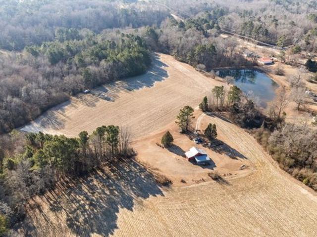 2706 Leaflet Church Rd, Broadway, NC 27505