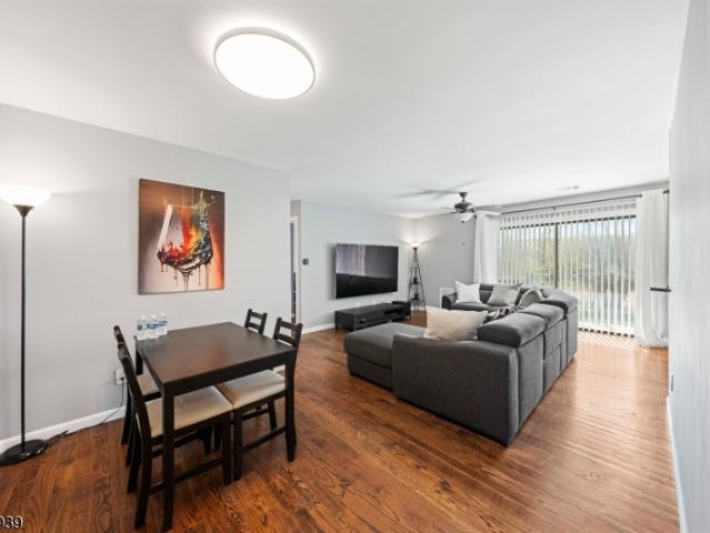 2706 Lighthouse Ln