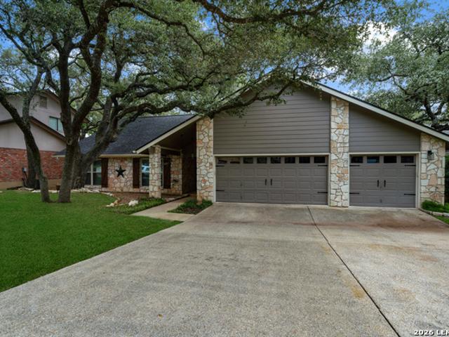2706 Stone Edge St