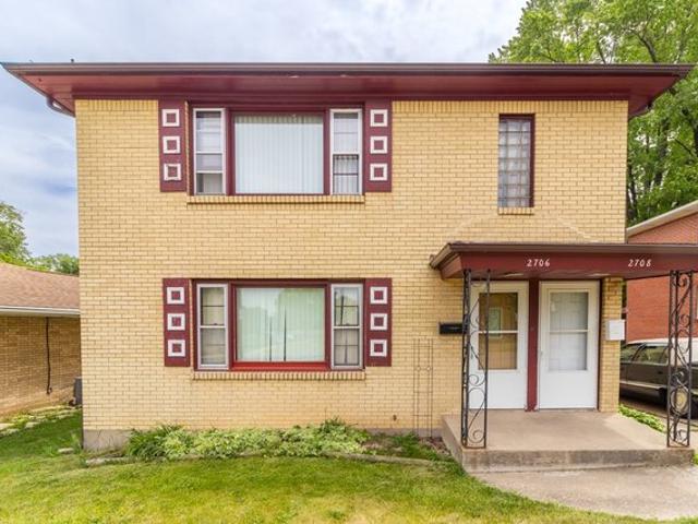 2706 School St, Rockford, IL 61101