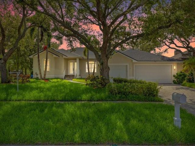 2706 Skimmer Point Dr S, Gulfport, FL 33707