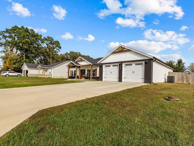 2706 Town Drive