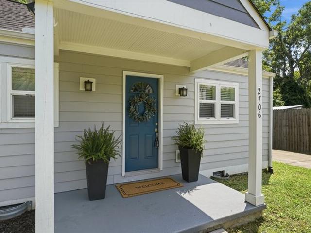 2706B Brunswick Dr, Nashville, TN 37207