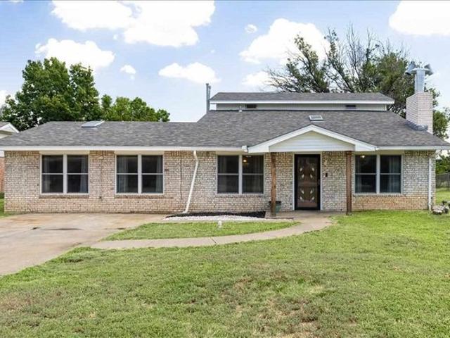 2707 NW Marion Ave, Lawton, OK 73507