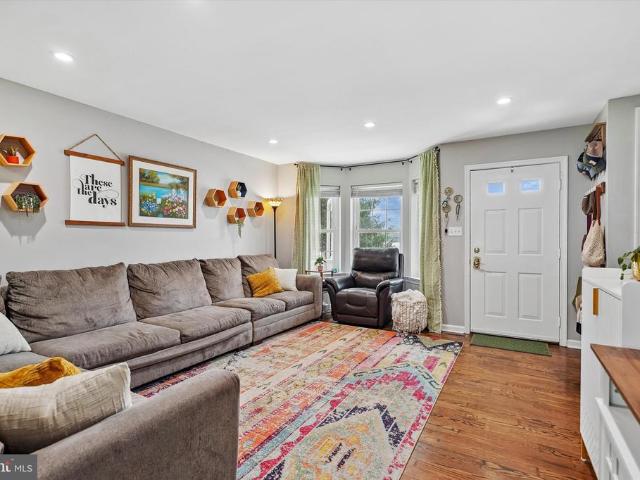2707 Old Welsh Road