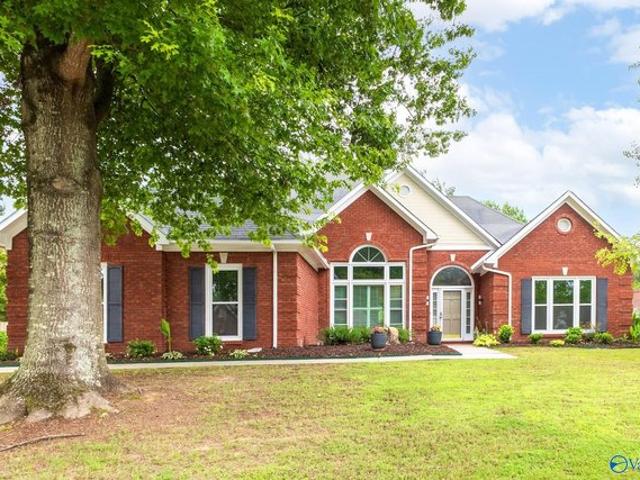 2707 Bronte Cir SE, Owens Cross Roads, AL 35763