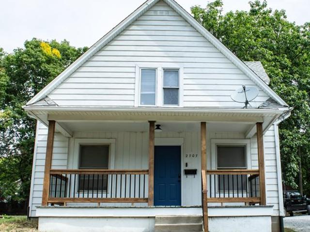 2707 College Ave, Des Moines, IA 50311