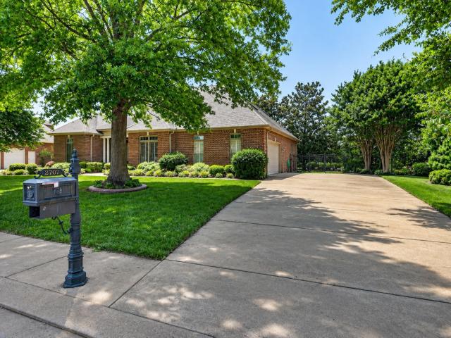 2707 Dora Elizabeth Ct