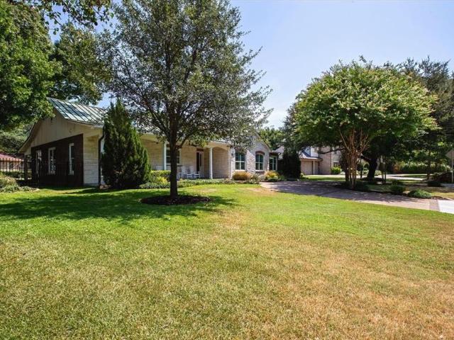 2707 Farmers Branch Lane