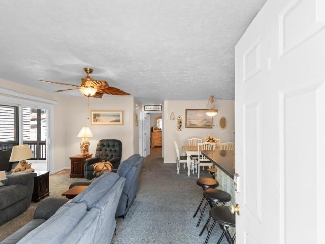2707 Hillside Dr. S