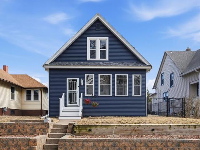 2707 Iowa St, Davenport, IA 52803