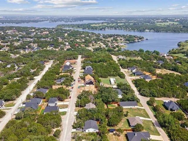 2707 Lakeridge Court