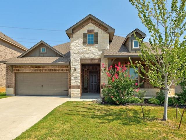 2707 Lazy Pine Ln, Arlington, TX 76001