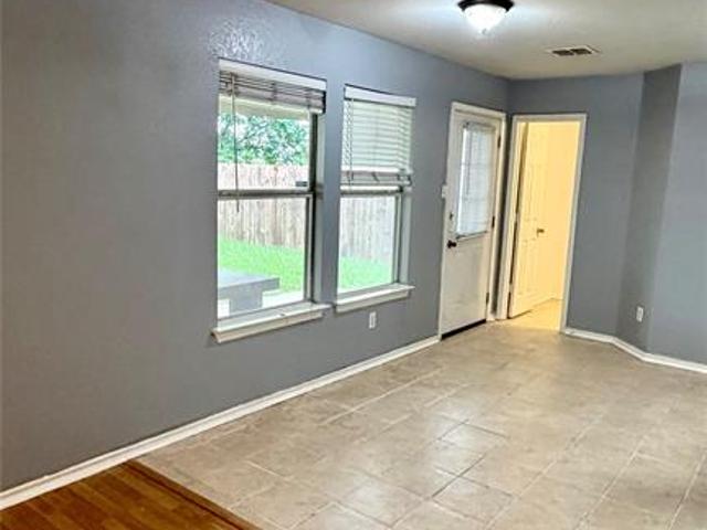 2707 Prairie Creek Drive