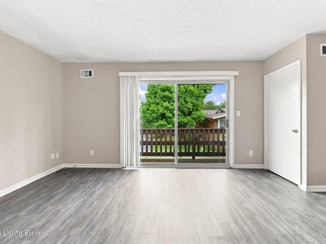 2707 Riedling Dr