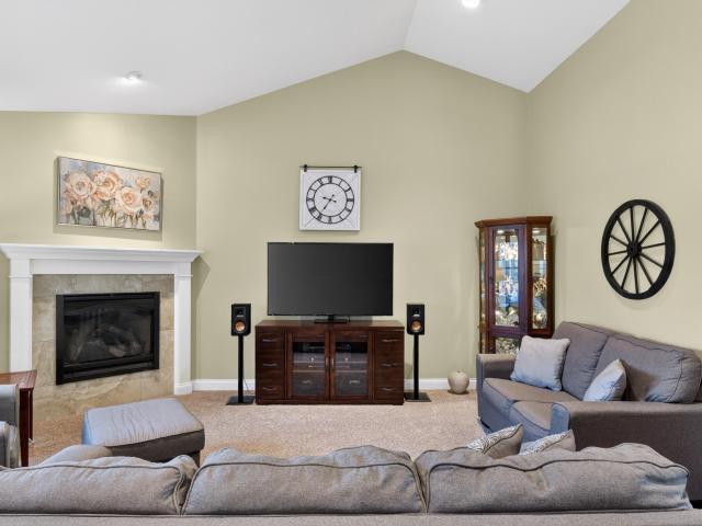 2707 Rolling Meadows Dr