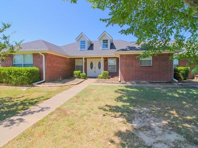 2707 Silver Spring Trl, Mount Pleasant, TX 75455