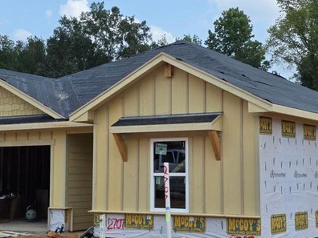 2707 Southern Oaks Dr, Longview, TX 75604