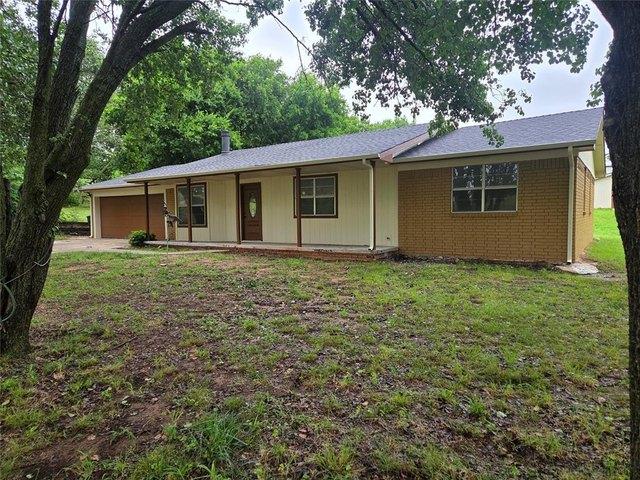 2707 W Royal Oaks Rd, Pauls Valley, OK 73075